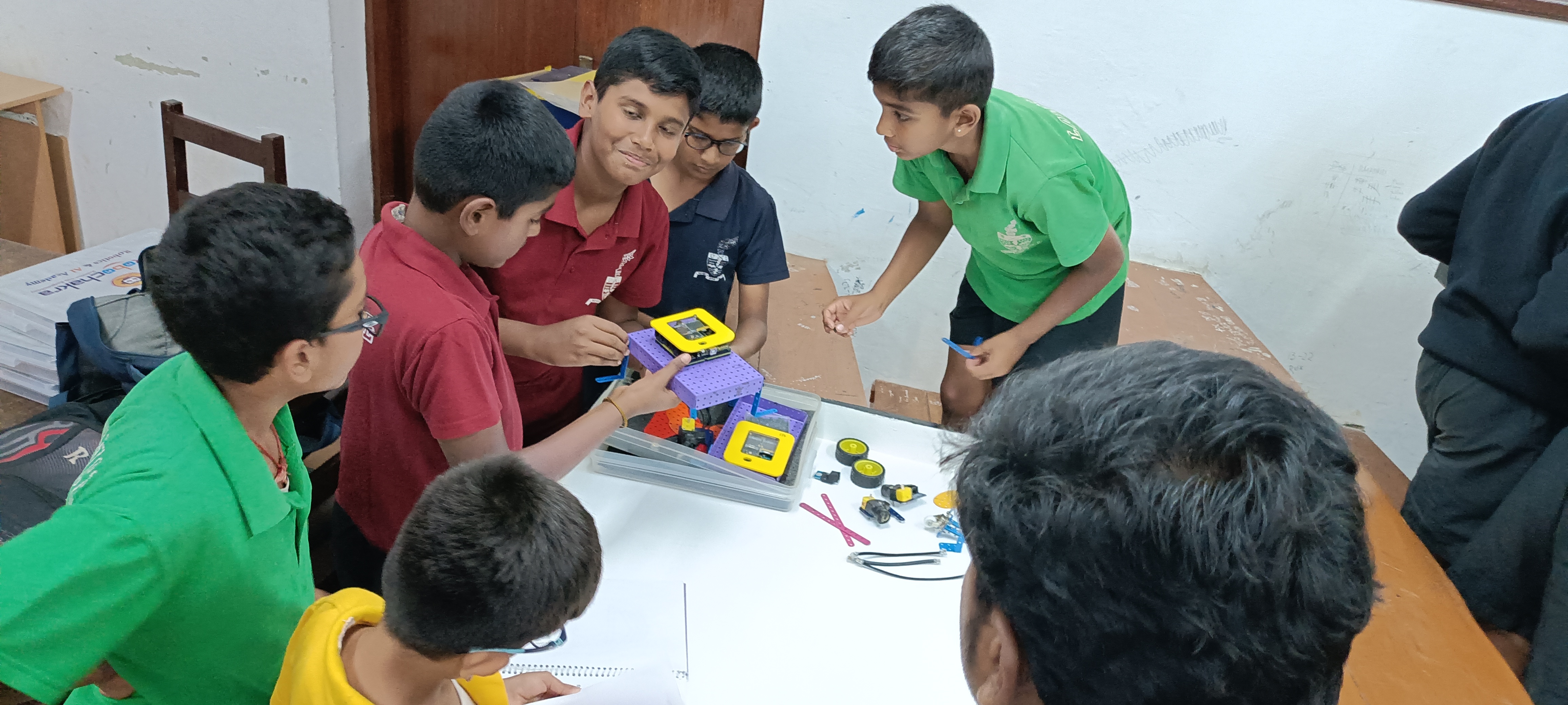 i-RoboChakra Navi Mumbai | Complete STEAM Education